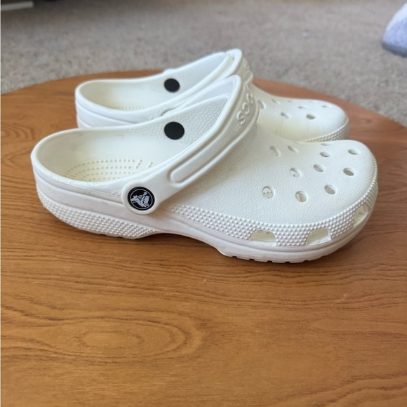 CROCS | Shoes | Crocs Womens White Shoes With Signature Perforated ...